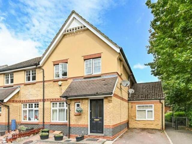 4 Bedroom Semi detached House For Sale In Hounslow