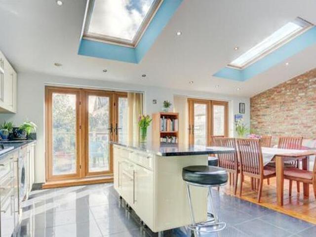 4 Bedroom Semi detached House For Sale In Hove, East Sussex