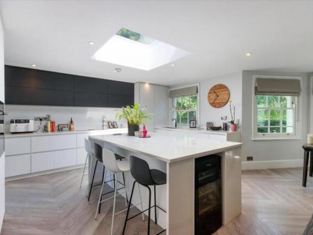 4 bedroom semi detached house for sale in Hungershall Park, Tunbridge Wells, Kent TN4