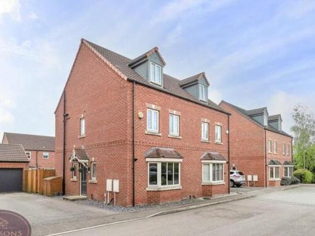 4 Bedroom Semi detached House For Sale In Hucknall, Nottingham