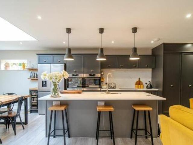 4 Bedroom Semi detached House For Sale In Huddersfield