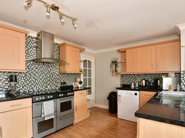 4 Bedroom Semi detached House For Sale In Hythe