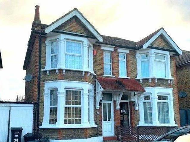 4 Bedroom Semi detached House For Sale In Ilford