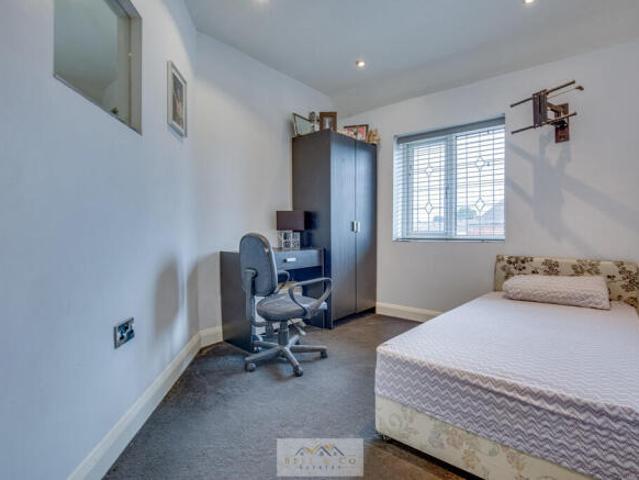 4 bedroom semi detached house for sale in John Street, Eckington, Sheffield, S21