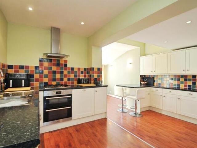 4 bedroom semi detached house for sale in Kendal Road, Harrogate, HG1