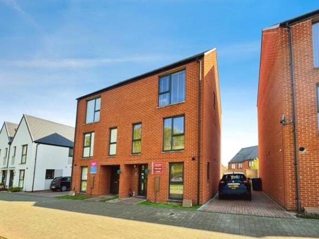 4 Bedroom Semi detached House For Sale In Ketley, Telford