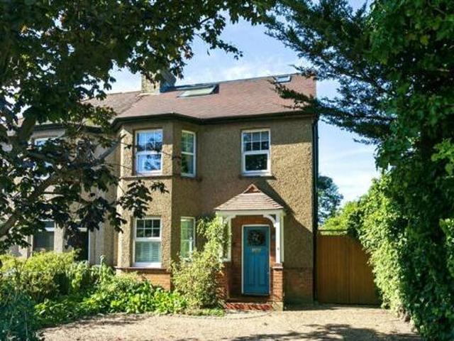 4 Bedroom Semi detached House For Sale In Kew, Surrey