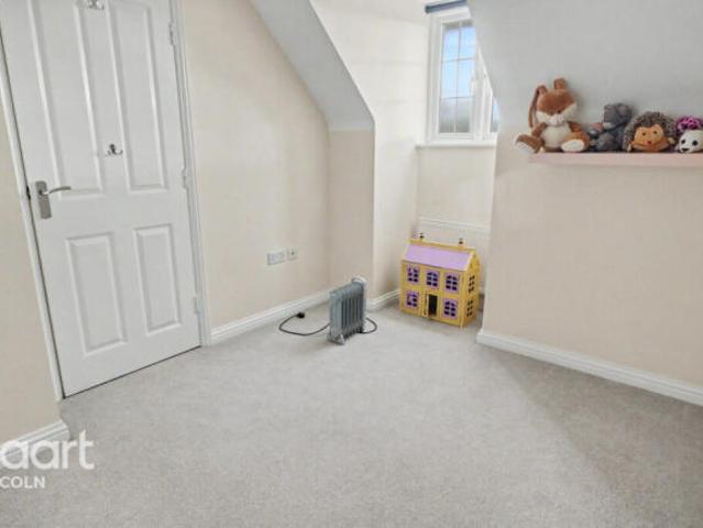 4 bedroom semi detached house for sale in Kingsdown Road, Lincoln, LN6