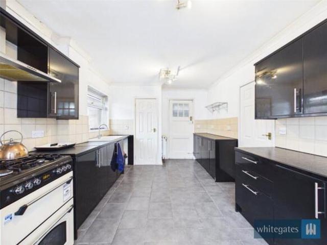 4 bedroom semi detached house for sale in Kildare Crescent, Allerton, Bradford, West Yorkshire, BD15