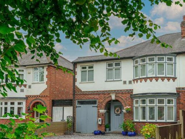 4 Bedroom Semi detached House For Sale In Knighton
