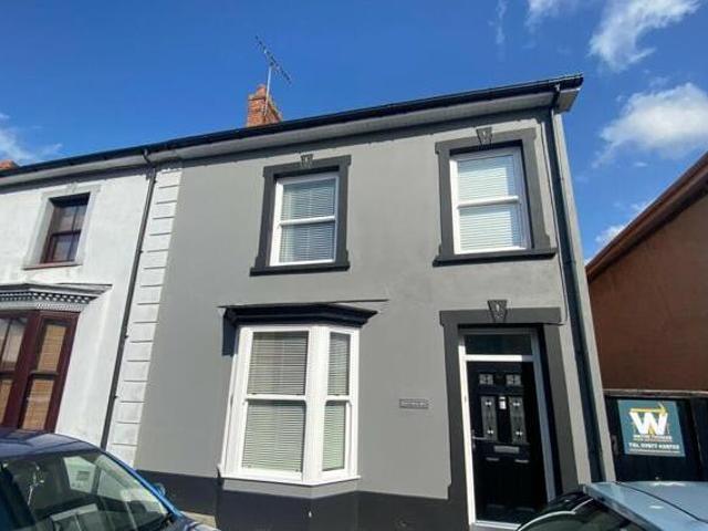 4 Bedroom Semi detached House For Sale In Lampeter