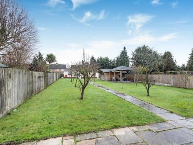 4 bedroom semi detached house for sale in Langley Road, Slough, Berkshire, SL3