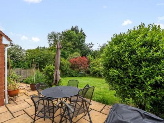 4 bedroom semi detached house for sale in Ladbrook Road, Solihull, B91