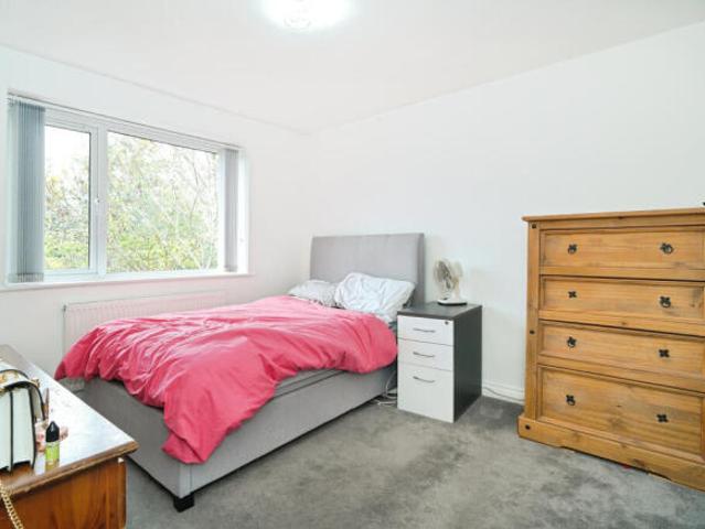 4 bedroom semi detached house for sale in Leam Crescent, Solihull, B92