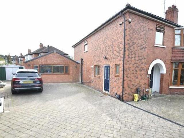 4 Bedroom Semi detached House For Sale In Leeds