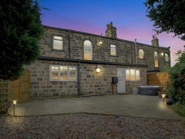 4 Bedroom Semi detached House For Sale In Leeds