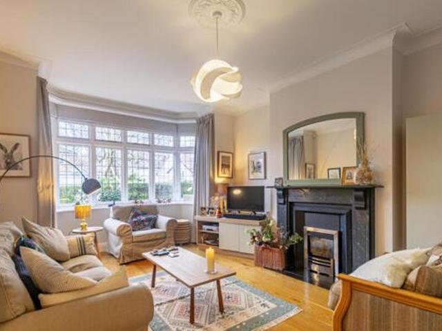 4 Bedroom Semi detached House For Sale In Leeds