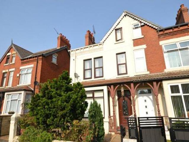 4 Bedroom Semi detached House For Sale In Leeds