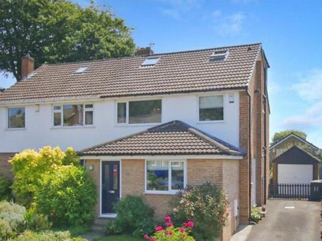 4 Bedroom Semi detached House For Sale In Leeds, West Yorkshire