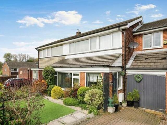 4 Bedroom Semi detached House For Sale In Leeds, West Yorkshire