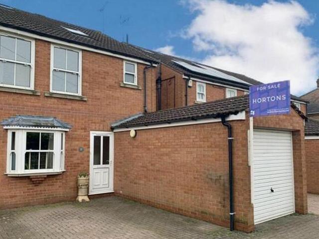 4 Bedroom Semi detached House For Sale In Leicester