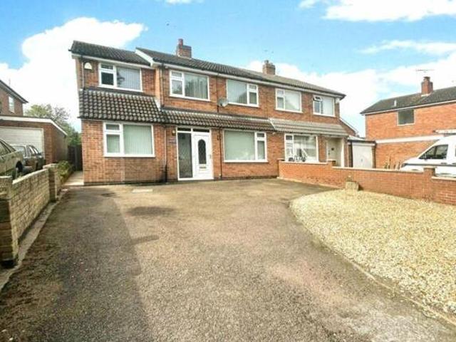 4 Bedroom Semi detached House For Sale In Leicester, Leicestershire