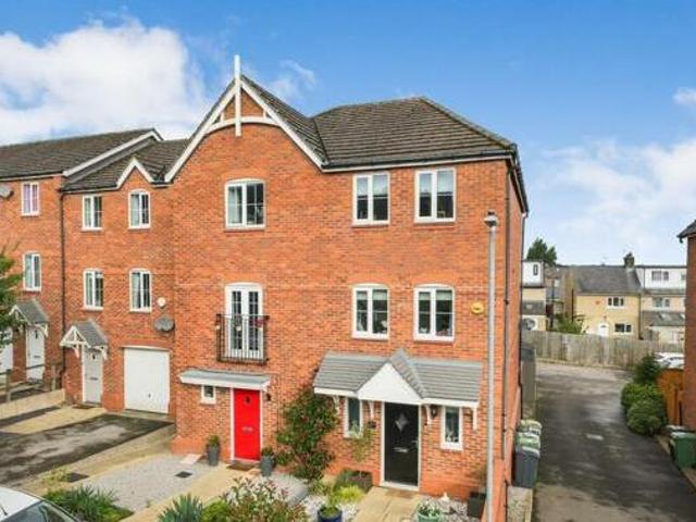4 Bedroom Semi detached House For Sale In Lindley