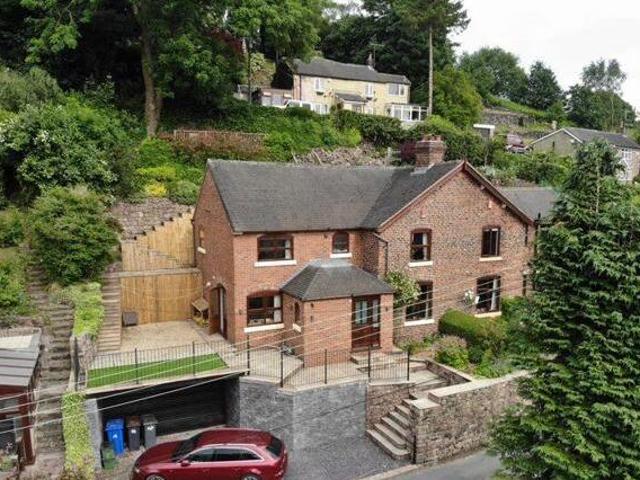 4 Bedroom Semi detached House For Sale In Light Oaks, Stoke on trent