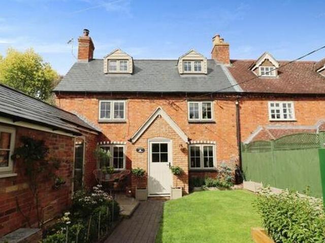 4 Bedroom Semi detached House For Sale In Lilbourne Lane, Off Stanford Road