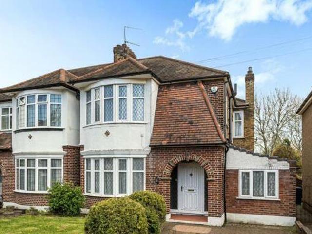 4 Bedroom Semi detached House For Sale In London