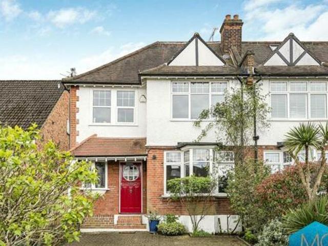 4 Bedroom Semi detached House For Sale In London