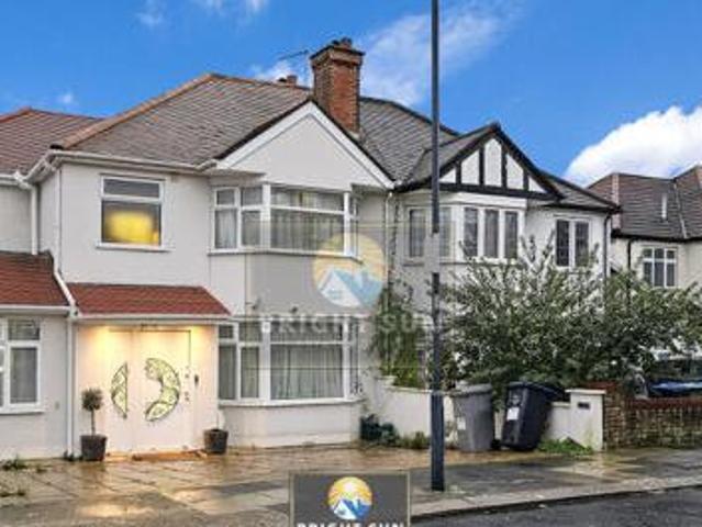 4 Bedroom Semi detached House For Sale In London