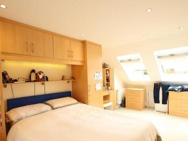 4 Bedroom Semi detached House For Sale In London