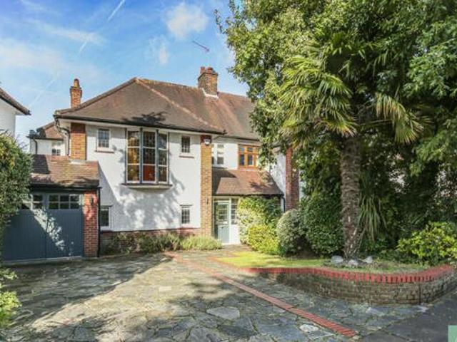 4 Bedroom Semi detached House For Sale In London