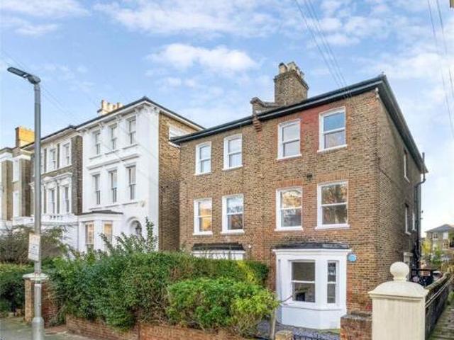 4 Bedroom Semi detached House For Sale In London