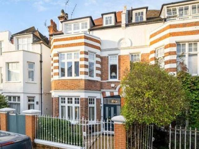 4 Bedroom Semi detached House For Sale In London