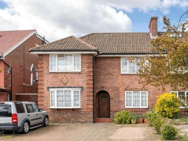 4 Bedroom Semi detached House For Sale In London