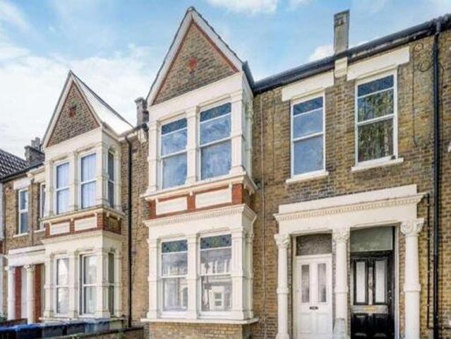 4 Bedroom Semi detached House For Sale In London