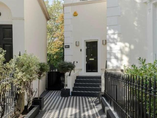 4 Bedroom Semi detached House For Sale In London