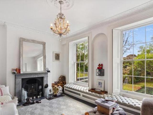 4 Bedroom Semi detached House For Sale In London