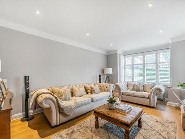 4 Bedroom Semi detached House For Sale In London