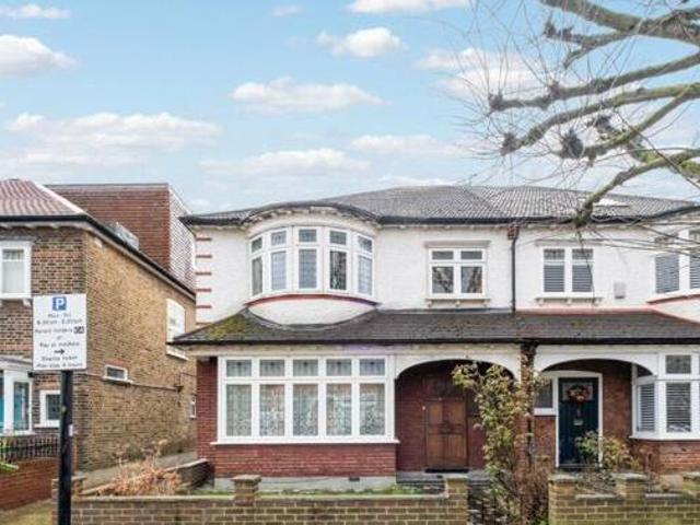 4 Bedroom Semi detached House For Sale In London