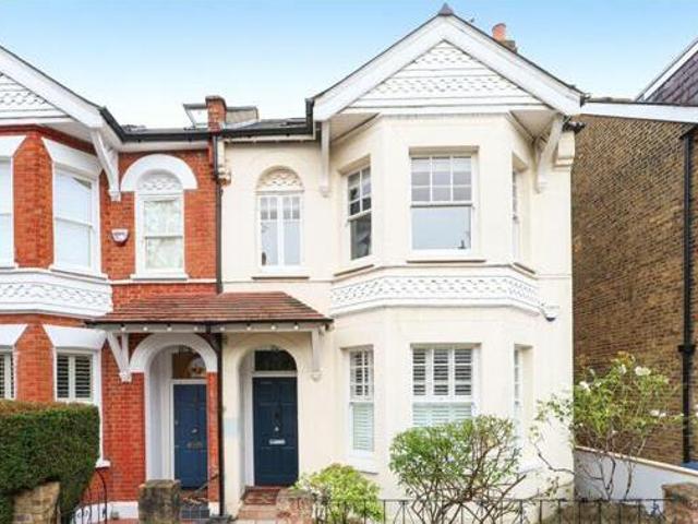 4 Bedroom Semi detached House For Sale In London