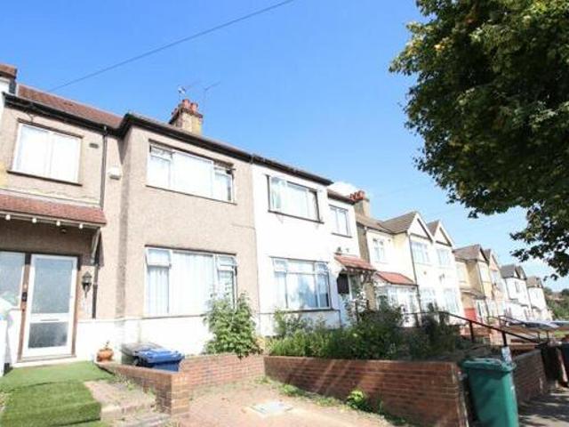 4 Bedroom Semi detached House For Sale In London