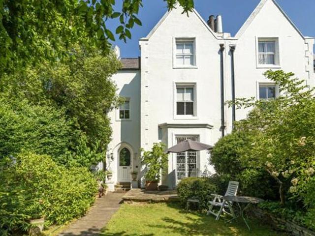 4 Bedroom Semi detached House For Sale In London