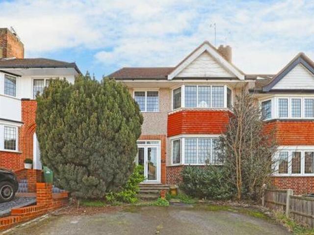 4 Bedroom Semi detached House For Sale In London