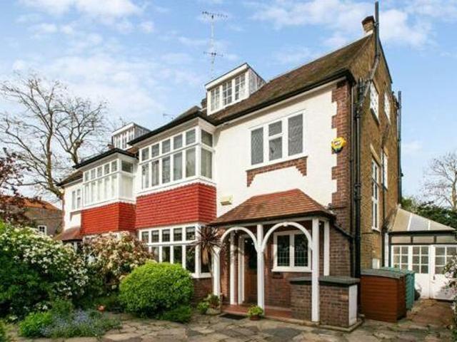 4 Bedroom Semi detached House For Sale In London