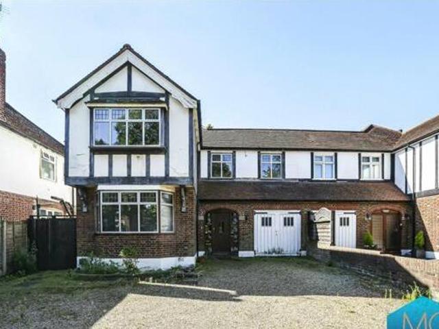 4 Bedroom Semi detached House For Sale In London