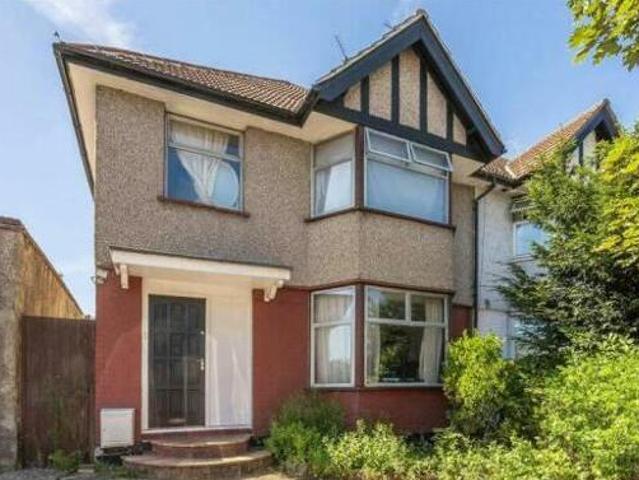 4 Bedroom Semi detached House For Sale In London