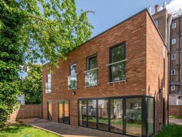 4 Bedroom Semi detached House For Sale In London